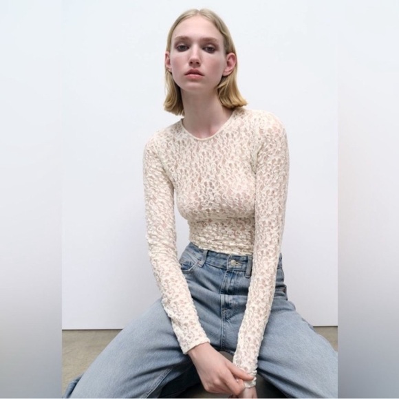 Zara | Tops | Zara Ivory Long Sleeve Lace Bodysuit | Poshmark